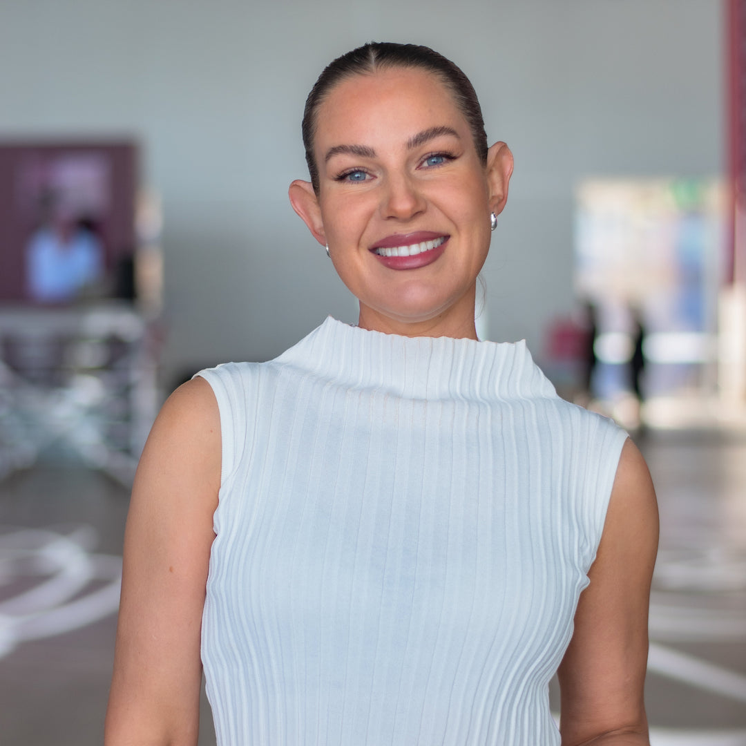 Meet Our Ambassadors – Alex Loves Colour