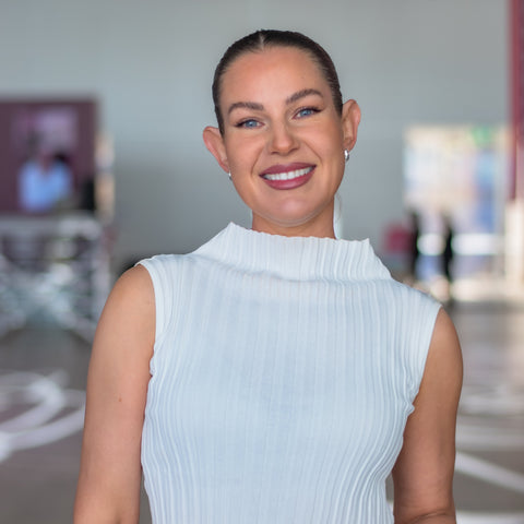 Meet Our Ambassadors – Alex Loves Colour